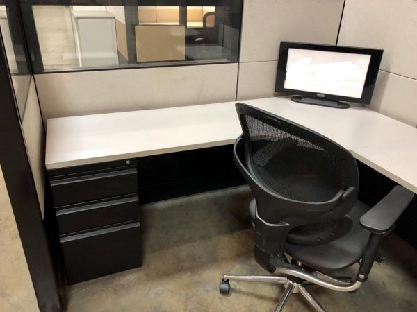 #325 Herman Miller AO2 Clone Workstation | Office Solutions Inc