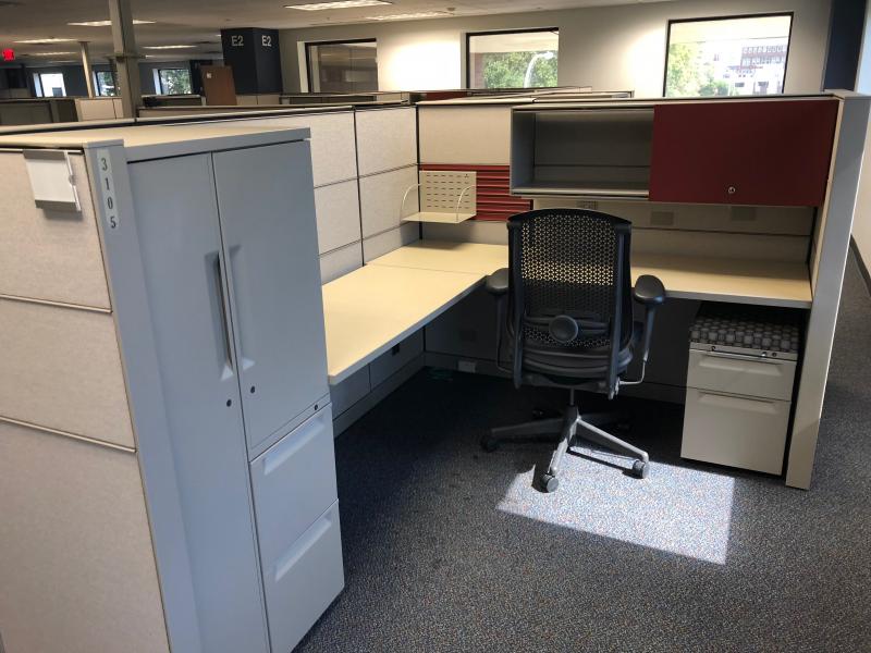 #158 Herman Miller Ethospace Workstations - Office Solutions Inc