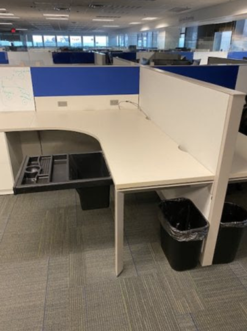 #331 Steelcase Answer Workstation - Office Solutions Inc