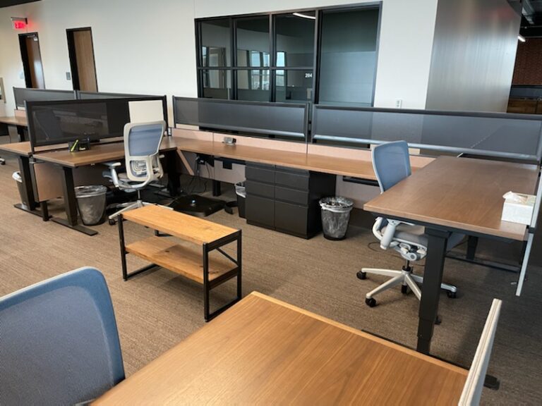 #241 Haworth Compose Workstation - Office Solutions Inc