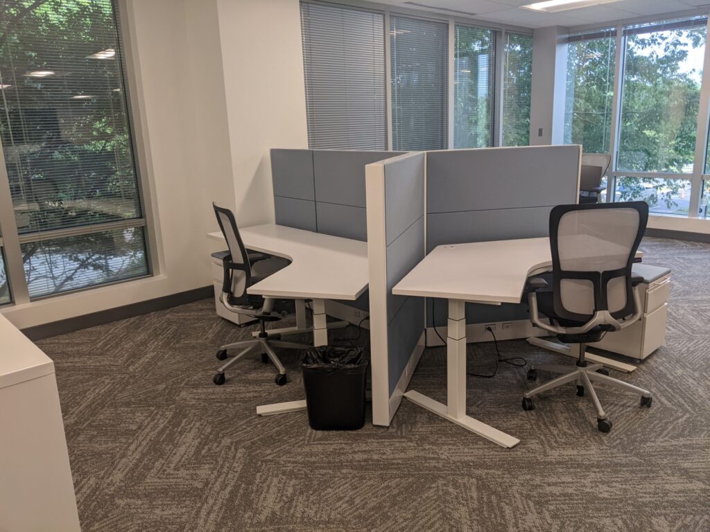 #589 Etho Y-Shaped Workstations - Office Solutions Inc